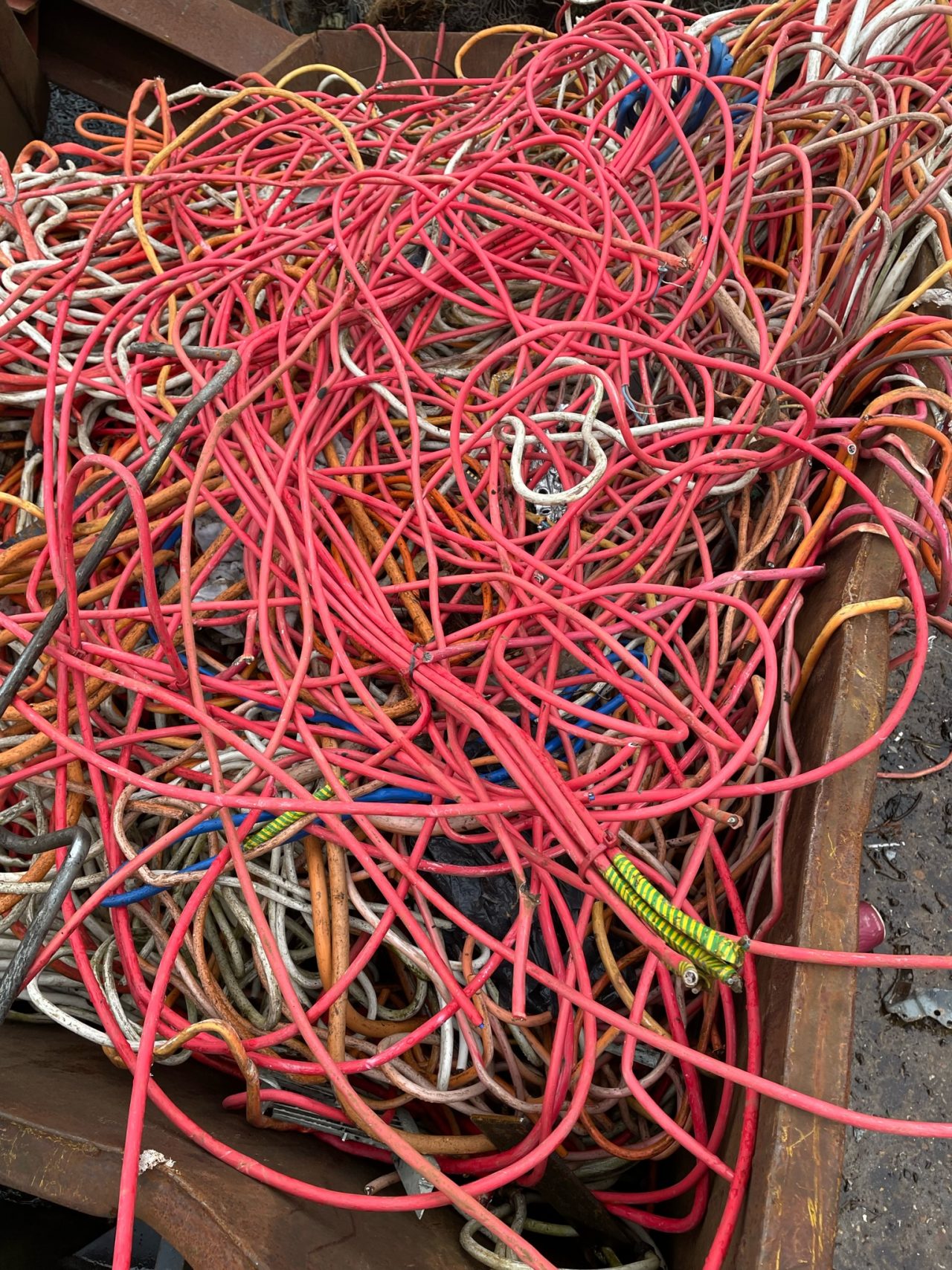 Ferrous & Non-Ferrous – Spire Metals – South Coast Metal Recycling